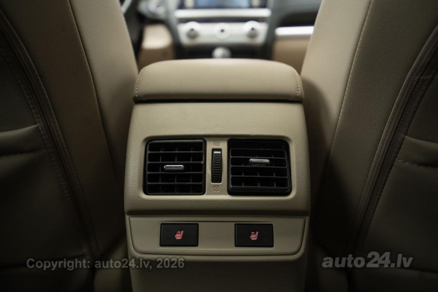 Brown Subaru Outback 2018 in Tallinn, with an engine capacity of 2.50 L and mileage of 161 thousand km for 17490 €, photo 13 on AUTOMOTO.COM.LV