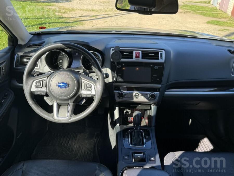 Brown Subaru Outback 2018 in Ogre, with an engine capacity of 2.50 L and mileage of 231 thousand km for 13250 €, photo 5 on AUTOMOTO.COM.LV