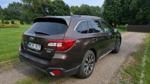 Brown Subaru Outback 2018 in Vilnius, with an engine capacity of 2.00 L and mileage of 235 thousand km for 15000 €, photo 3 on AUTOMOTO.COM.LV