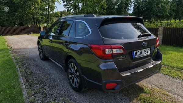 Brown Subaru Outback 2018 in Vilnius, with an engine capacity of 2.00 L and mileage of 235 thousand km for 15000 €, photo 5 on AUTOMOTO.COM.LV