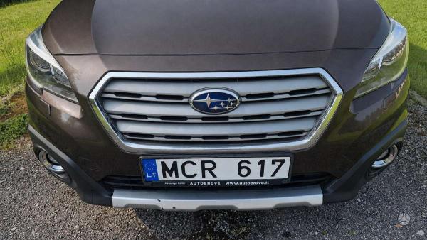 Brown Subaru Outback 2018 in Vilnius, with an engine capacity of 2.00 L and mileage of 235 thousand km for 15000 €, photo 10 on AUTOMOTO.COM.LV