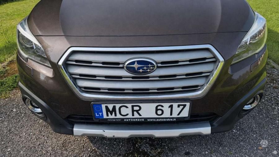 Brown Subaru Outback 2018 in Vilnius, with an engine capacity of 2.00 L and mileage of 235 thousand km for 15000 €, photo 11 on AUTOMOTO.COM.LV