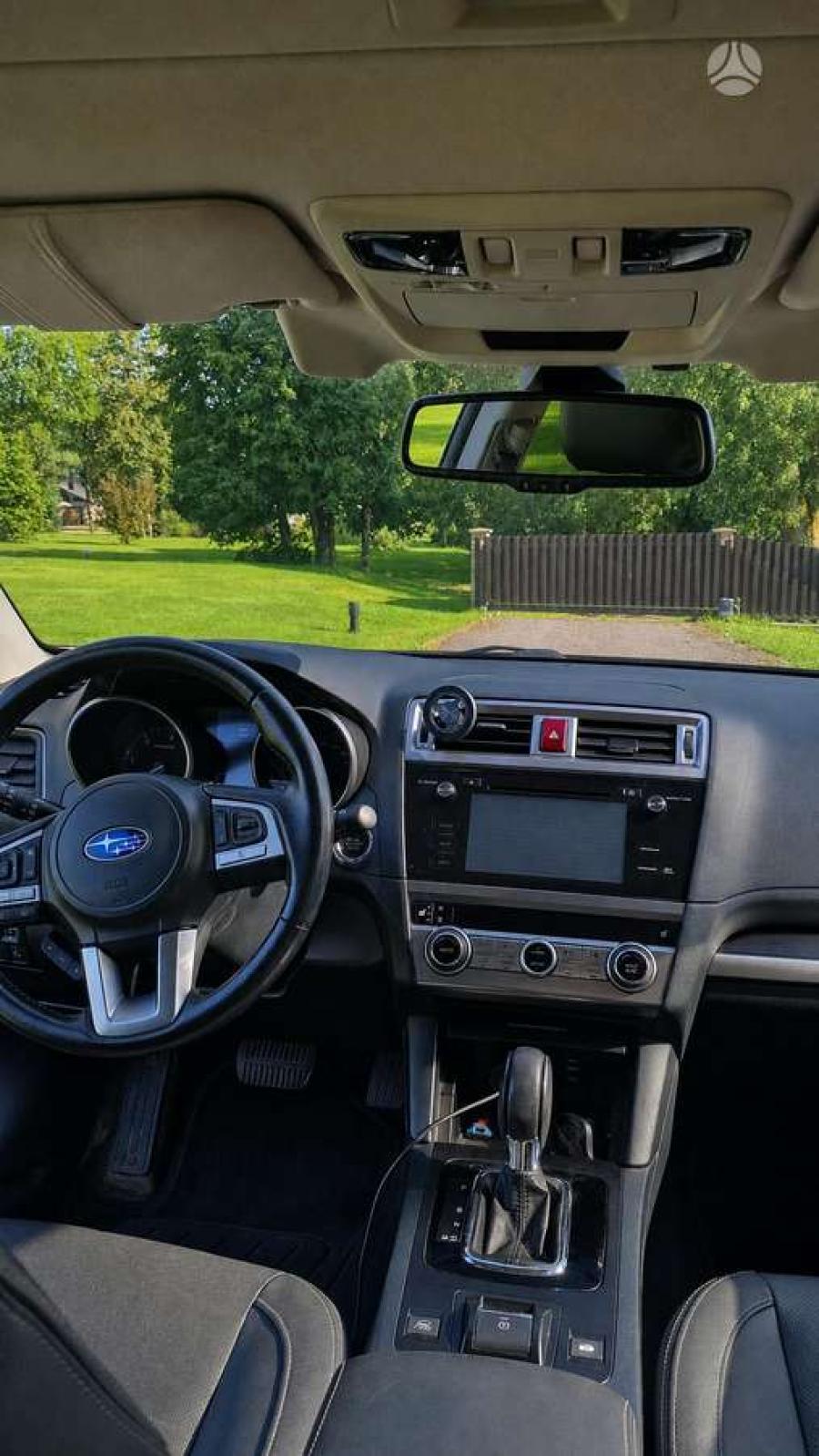 Brown Subaru Outback 2018 in Vilnius, with an engine capacity of 2.00 L and mileage of 235 thousand km for 15000 €, photo 18 on AUTOMOTO.COM.LV
