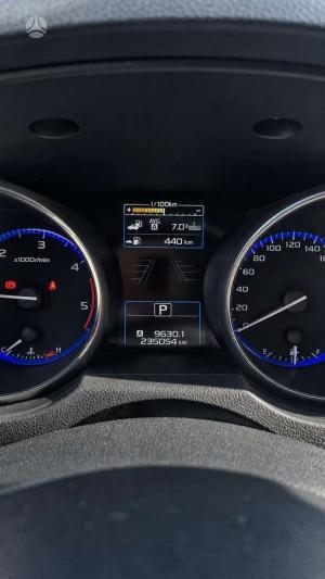 Brown Subaru Outback 2018 in Vilnius, with an engine capacity of 2.00 L and mileage of 235 thousand km for 15000 €, photo 19 on AUTOMOTO.COM.LV