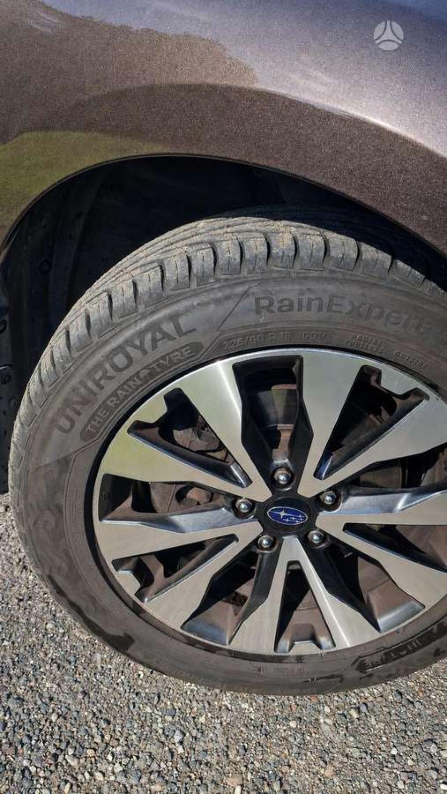 Brown Subaru Outback 2018 in Vilnius, with an engine capacity of 2.00 L and mileage of 235 thousand km for 15000 €, photo 36 on AUTOMOTO.COM.LV