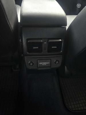 Brown Subaru Outback 2018 in Vilnius, with an engine capacity of 2.50 L and mileage of 152 thousand km for 17890 €, photo 8 on AUTOMOTO.COM.LV