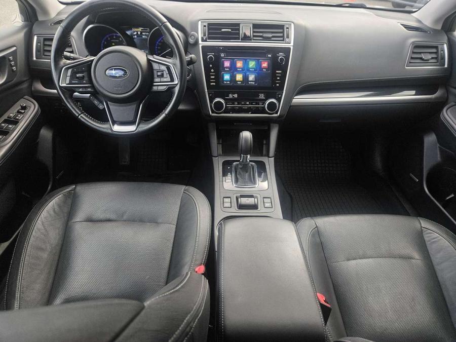Brown Subaru Outback 2018 in Vilnius, with an engine capacity of 2.50 L and mileage of 152 thousand km for 17890 €, photo 10 on AUTOMOTO.COM.LV
