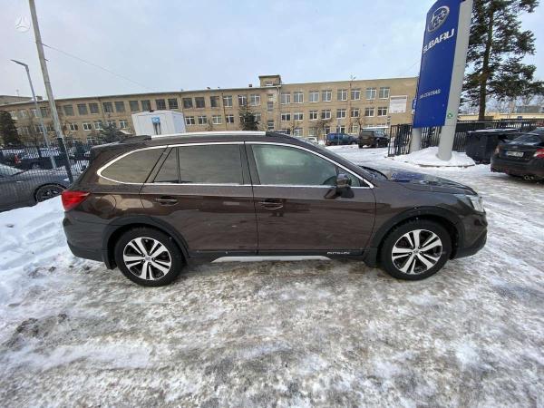 Brown Subaru Outback 2019 in Vilnius, with an engine capacity of 2.50 L and mileage of 174 thousand km for 18000 €, photo 3 on AUTOMOTO.COM.LV
