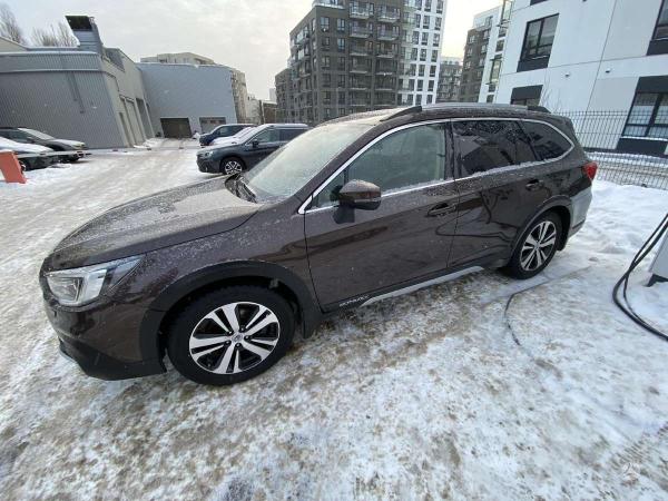 Brown Subaru Outback 2019 in Vilnius, with an engine capacity of 2.50 L and mileage of 174 thousand km for 18000 €, photo 4 on AUTOMOTO.COM.LV
