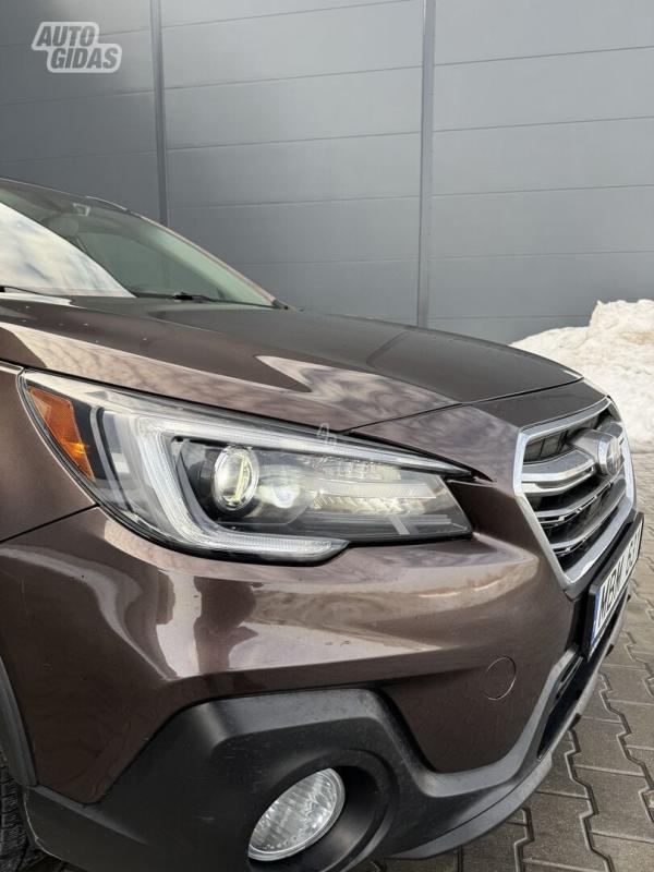 Brown Subaru Outback 2019 in Siauliai, with an engine capacity of 2.50 L and mileage of 170 thousand km for 16600 €, photo 2 on AUTOMOTO.COM.LV