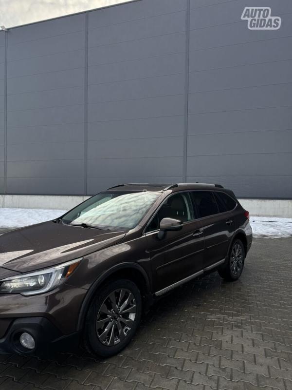 Brown Subaru Outback 2019 in Siauliai, with an engine capacity of 2.50 L and mileage of 170 thousand km for 16600 €, photo 3 on AUTOMOTO.COM.LV