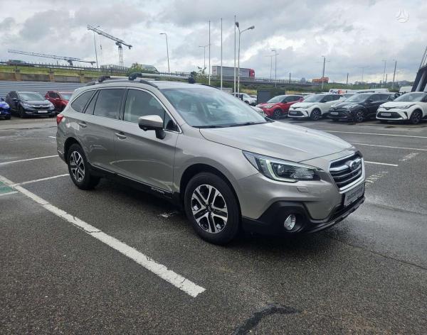 Subaru Outback 2020 in Vilnius on AUTOMOTO.COM.LV Brown Subaru Outback 2020 in Vilnius, with an engine capacity of 2.50 L and mileage of 45 thousand km for 21390 €, photo 3 on AUTOMOTO.COM.LV