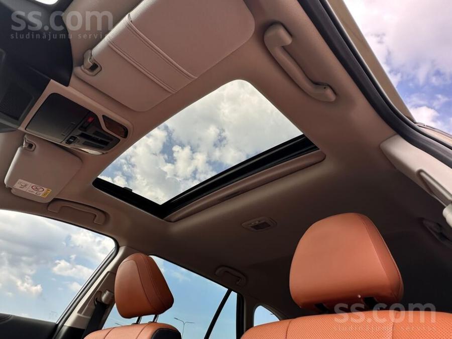 Brown Subaru Outback 2021 in Riga, with an engine capacity of 2.50 L and mileage of 31 thousand km for 23990 €, photo 16 on AUTOMOTO.COM.LV