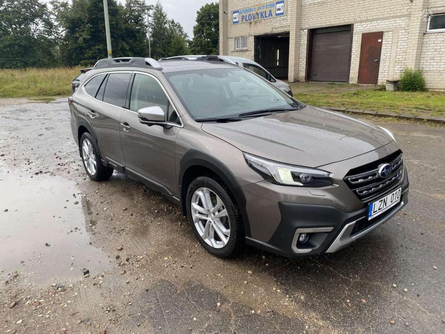 Brown Subaru Outback 2021 in Vilnius, with an engine capacity of 2.50 L and mileage of 119 thousand km for 27500 €, photo 3 on AUTOMOTO.COM.LV