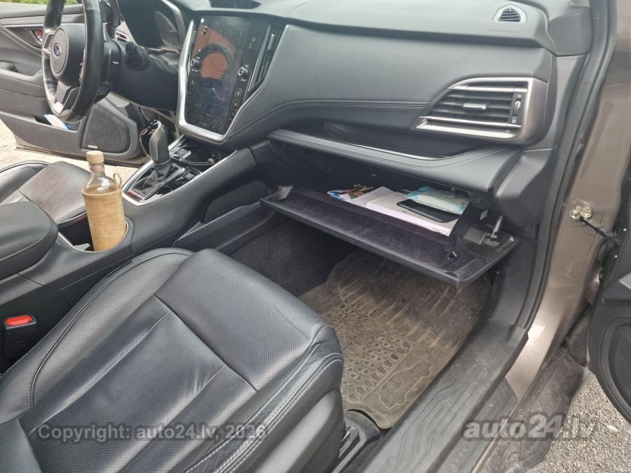 Brown Subaru Outback 2021 in Tallinn, with an engine capacity of 2.50 L and mileage of 139 thousand km for 23999 €, photo 26 on AUTOMOTO.COM.LV