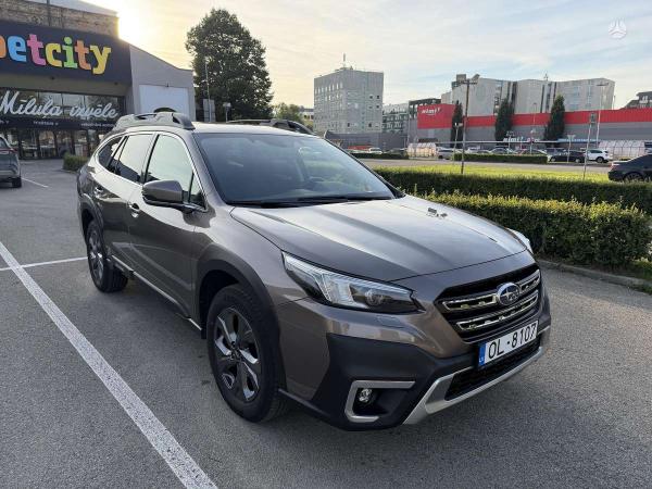 Brown Subaru Outback 2022 in Riga, with an engine capacity of 2.50 L and mileage of 36 thousand km for 23500 €, photo 3 on AUTOMOTO.COM.LV