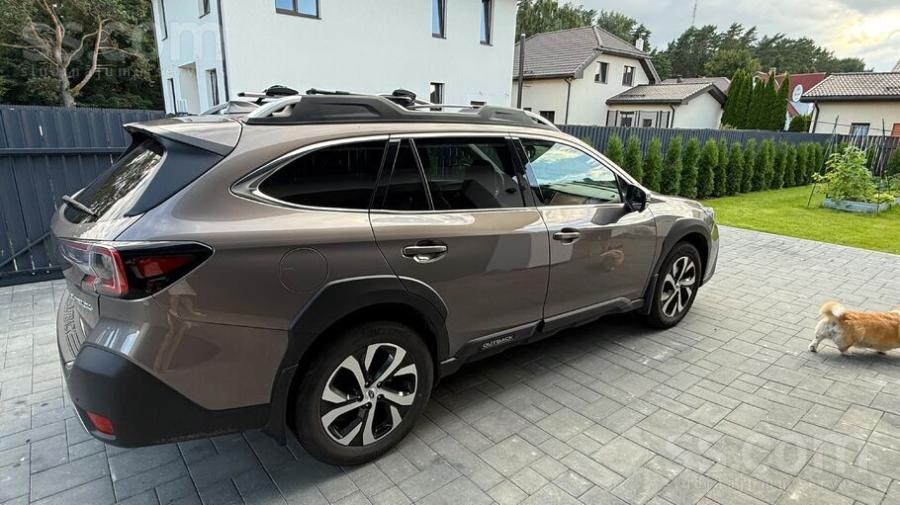 Brown Subaru Outback 2022 in Riga, with an engine capacity of 2.50 L and mileage of 34 thousand km for 28500 €, photo 4 on AUTOMOTO.COM.LV