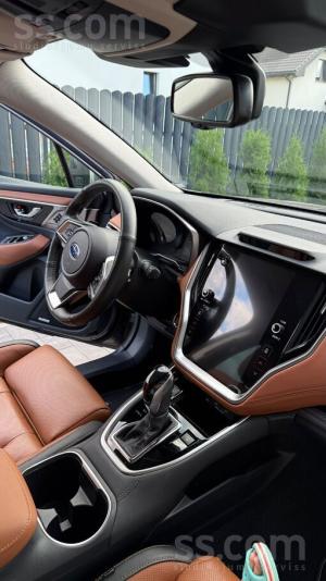 Brown Subaru Outback 2022 in Riga, with an engine capacity of 2.50 L and mileage of 34 thousand km for 28500 €, photo 8 on AUTOMOTO.COM.LV