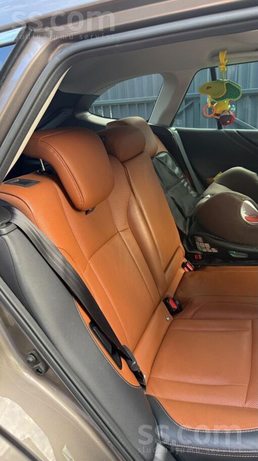 Brown Subaru Outback 2022 in Riga, with an engine capacity of 2.50 L and mileage of 34 thousand km for 28500 €, photo 10 on AUTOMOTO.COM.LV