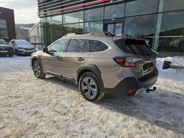 Brown Subaru Outback 2023 in Vilnius, with an engine capacity of 2.50 L and mileage of 76 thousand km for 28490 €, photo 4 on AUTOMOTO.COM.LV