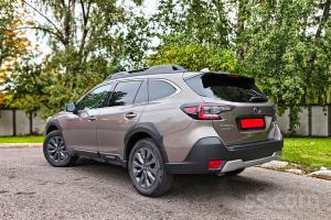 Brūns Subaru Outback 2024 Rīga, ar dzinēja tilpumu 2.50 L un nobraukumu 56 tūkst. km par 26800 €, foto  vietnē AUTOMOTO.COM.LV