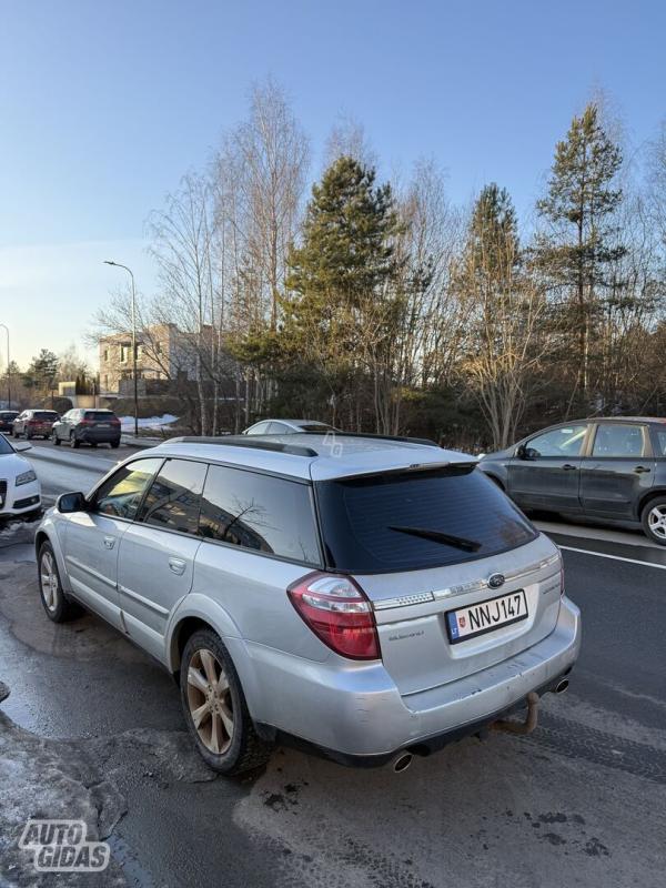 Subaru Outback 2007 in Vilnius, with an engine capacity of 2.50 L and mileage of 450 thousand km for 2350 €, photo 3 on AUTOMOTO.COM.LV
