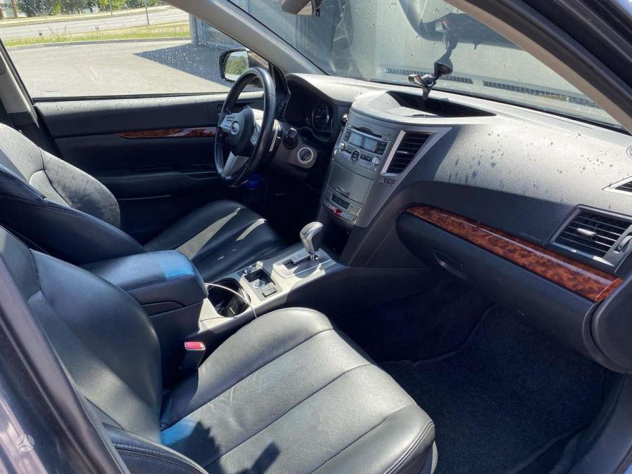 Subaru Outback 2010 Alīta, ar dzinēja tilpumu 2.50 L un nobraukumu 425 tūkst. km par 4150 €, foto 12 vietnē AUTOMOTO.COM.LV