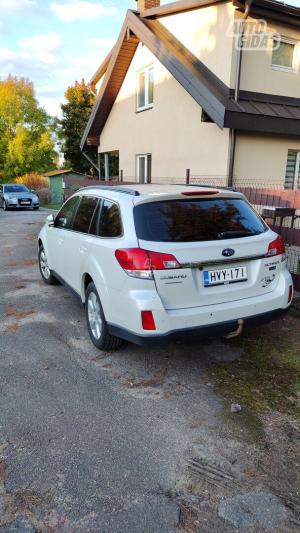 Subaru Outback 2011 in Vilnius, with an engine capacity of 2.00 L and mileage of 321 thousand km for 1999 €, photo 3 on AUTOMOTO.COM.LV