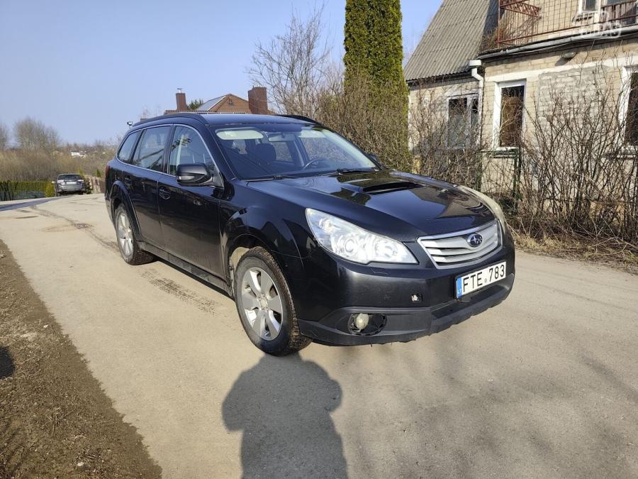 Subaru Outback 2011 Viļņa, ar dzinēja tilpumu 2.00 L un nobraukumu 437 tūkst. km par 1950 €, foto 2 vietnē AUTOMOTO.COM.LV