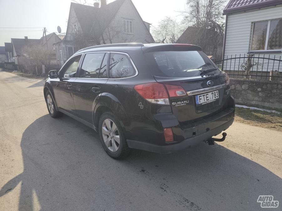 Subaru Outback 2011 Viļņa, ar dzinēja tilpumu 2.00 L un nobraukumu 437 tūkst. km par 1950 €, foto 4 vietnē AUTOMOTO.COM.LV