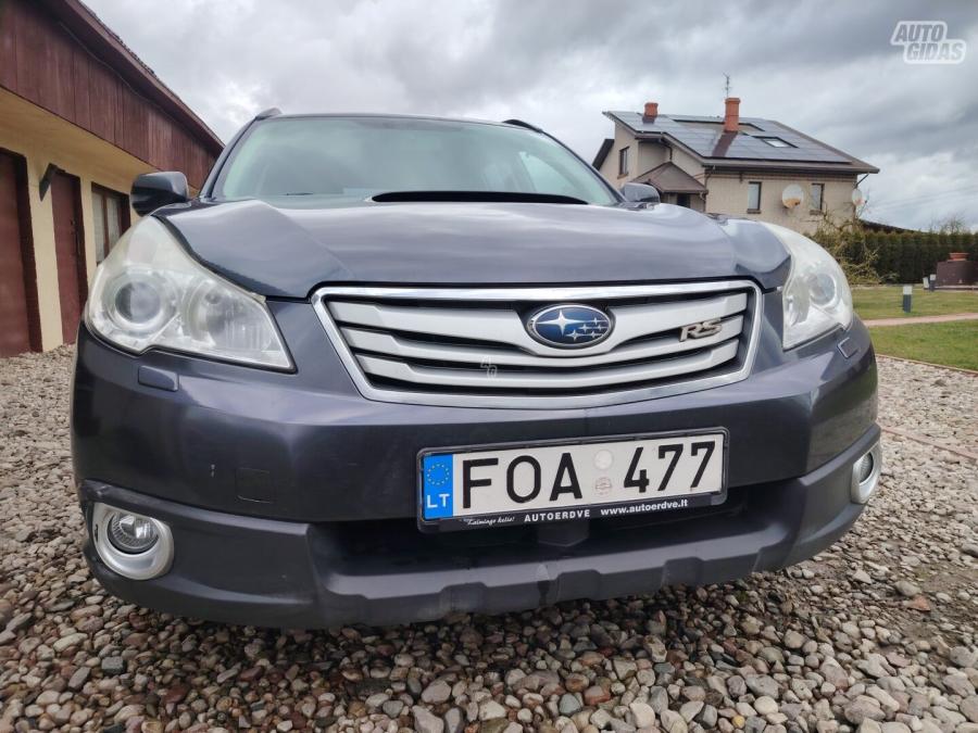 Subaru Outback 2011 in Marijampole, with an engine capacity of 2.00 L and mileage of 270 thousand km for 950 €, photo 4 on AUTOMOTO.COM.LV