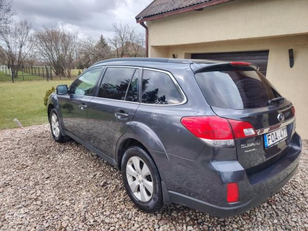 Subaru Outback 2011 in Marijampole, with an engine capacity of 2.00 L and mileage of 270 thousand km for 950 €, photo 9 on AUTOMOTO.COM.LV