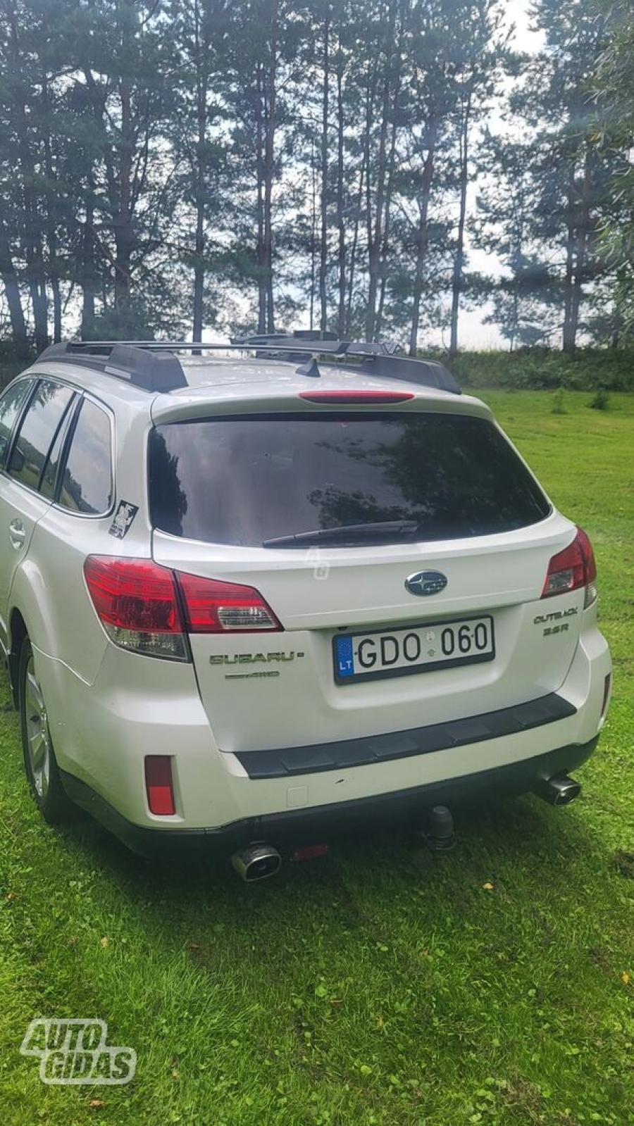 Subaru Outback 2012 in Vilnius, with an engine capacity of 3.60 L and mileage of 263 thousand km for 6800 €, photo 3 on AUTOMOTO.COM.LV