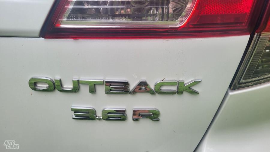 Subaru Outback 2012 in Vilnius, with an engine capacity of 3.60 L and mileage of 263 thousand km for 6800 €, photo 9 on AUTOMOTO.COM.LV
