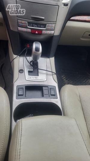 Subaru Outback 2012 in Vilnius, with an engine capacity of 3.60 L and mileage of 263 thousand km for 6800 €, photo 15 on AUTOMOTO.COM.LV