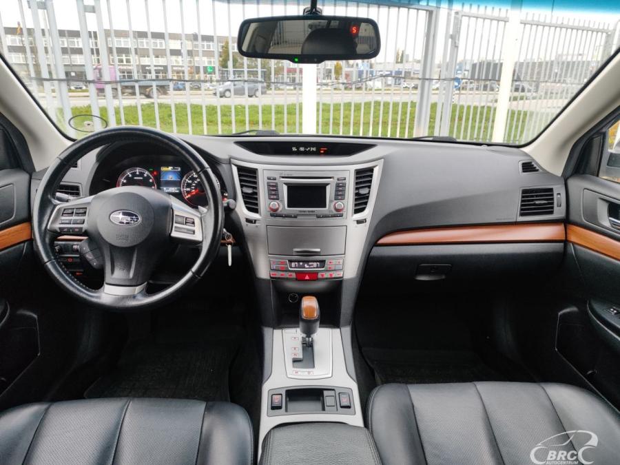 Subaru Outback 2014 Klaipėda, ar dzinēja tilpumu 2.50 L un nobraukumu 128 tūkst. km par 8400 €, foto 4 vietnē AUTOMOTO.COM.LV