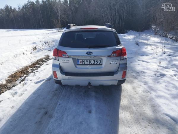 Subaru Outback 2014 in Vilnius, with an engine capacity of 2.00 L and mileage of 314 thousand km for 7800 €, photo 8 on AUTOMOTO.COM.LV