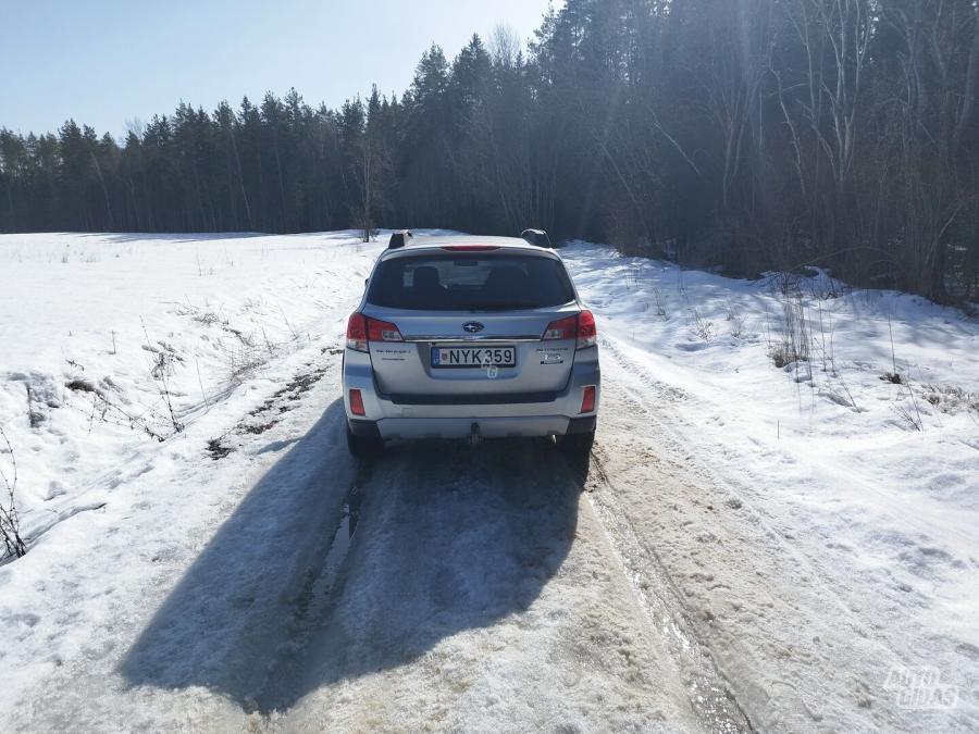 Subaru Outback 2014 in Vilnius, with an engine capacity of 2.00 L and mileage of 314 thousand km for 7800 €, photo 9 on AUTOMOTO.COM.LV
