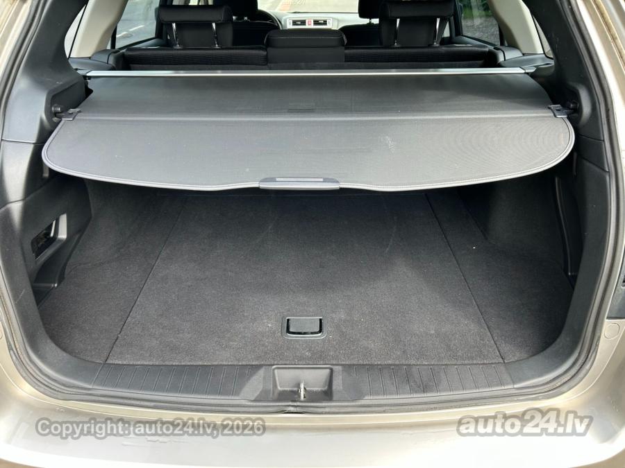 Subaru Outback 2015 in Tartu, with an engine capacity of 2.00 L and mileage of 257 thousand km for 8980 €, photo 13 on AUTOMOTO.COM.LV