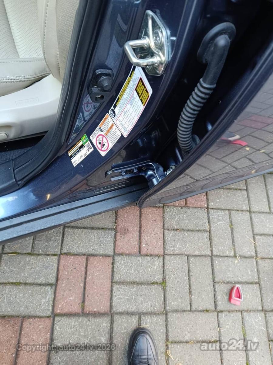 Subaru Outback 2016 in Tallinn, with an engine capacity of 2.50 L and mileage of 91 thousand km for 11500 €, photo 16 on AUTOMOTO.COM.LV