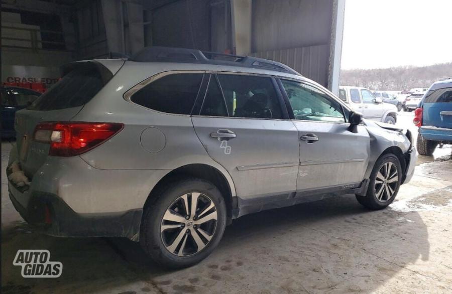 Subaru Outback 2018 in Vilnius, with an engine capacity of 3.60 L and mileage of 215 thousand km for 8900 €, photo 4 on AUTOMOTO.COM.LV