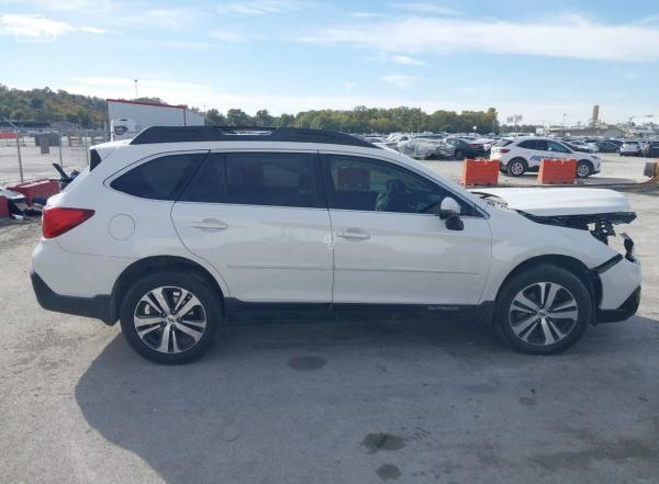 Subaru Outback 2018 in Vilnius, with an engine capacity of 3.60 L and mileage of 200 thousand km for 8800 €, photo 6 on AUTOMOTO.COM.LV