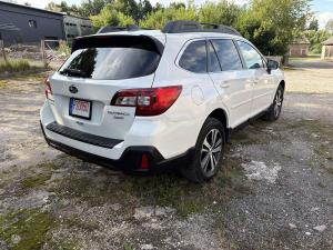 Subaru Outback 2018 in Raseiniai, with an engine capacity of 3.60 L and mileage of 125 thousand km for 17600 €, photo 4 on AUTOMOTO.COM.LV