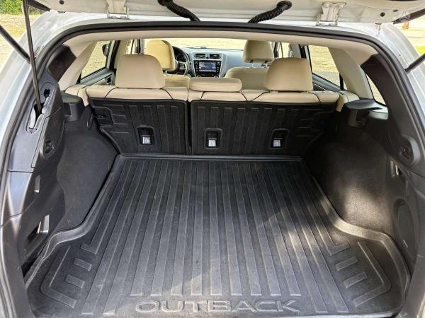 Subaru Outback 2018 in Raseiniai, with an engine capacity of 3.60 L and mileage of 125 thousand km for 17600 €, photo 7 on AUTOMOTO.COM.LV