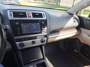 Green Subaru Outback 2017 in Kaunas, with an engine capacity of 3.60 L and mileage of 260 thousand km for 12800 €, photo 9 on AUTOMOTO.COM.LV