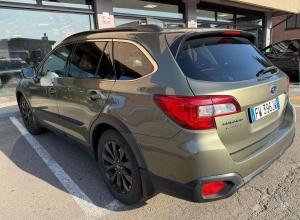 Zaļš Subaru Outback 2019 Panevēža, ar dzinēja tilpumu 2.50 L un nobraukumu 206 tūkst. km par 16600 €, foto 4 vietnē AUTOMOTO.COM.LV