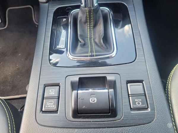 Green Subaru Outback 2019 in Panevezys, with an engine capacity of 2.50 L and mileage of 206 thousand km for 16600 €, photo 8 on AUTOMOTO.COM.LV