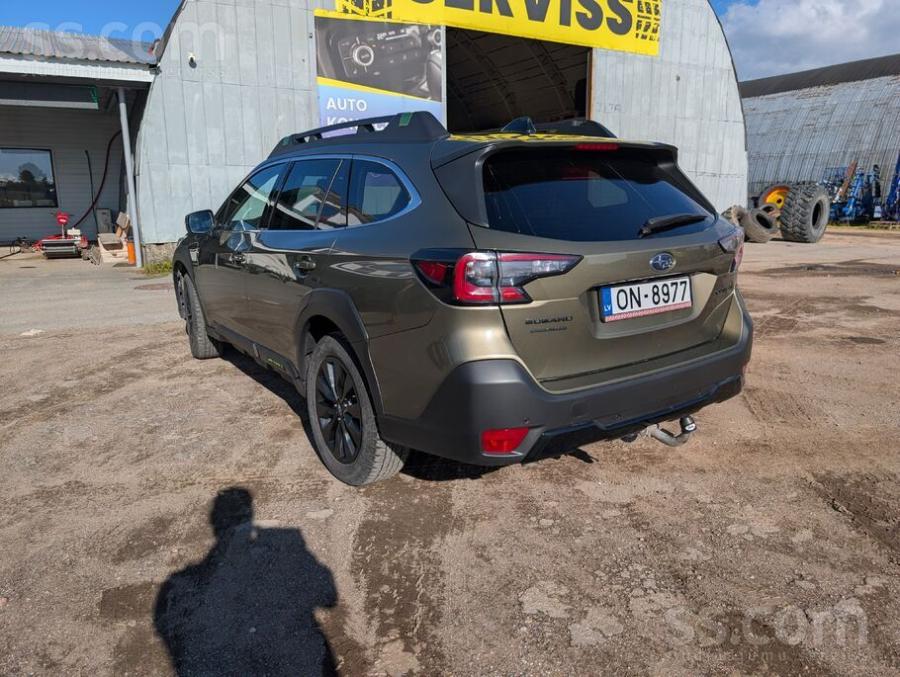 Green Subaru Outback 2023 in Riga, with an engine capacity of 2.50 L and mileage of 105 thousand km for 24500 €, photo 3 on AUTOMOTO.COM.LV