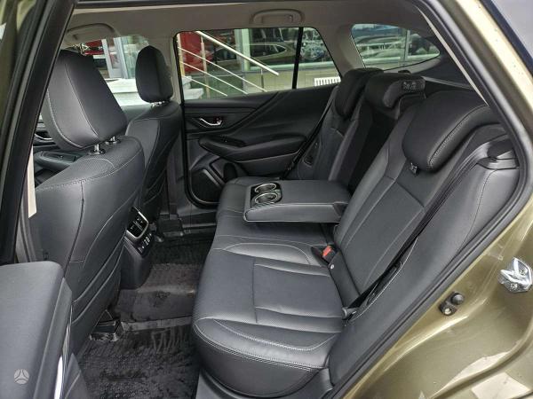 Green Subaru Outback 2024 in Vilnius, with an engine capacity of 2.50 L and mileage of 29 thousand km for 33290 €, photo 6 on AUTOMOTO.COM.LV
