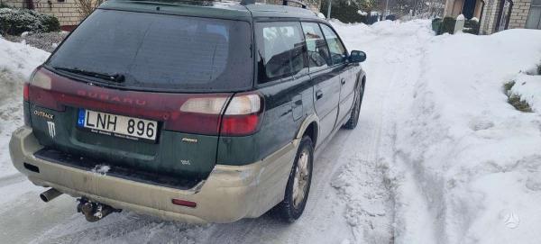 Green Subaru Outback 1999 in Silale, with an engine capacity of 2.46 L and mileage of 298 thousand km for 1150 €, photo 4 on AUTOMOTO.COM.LV